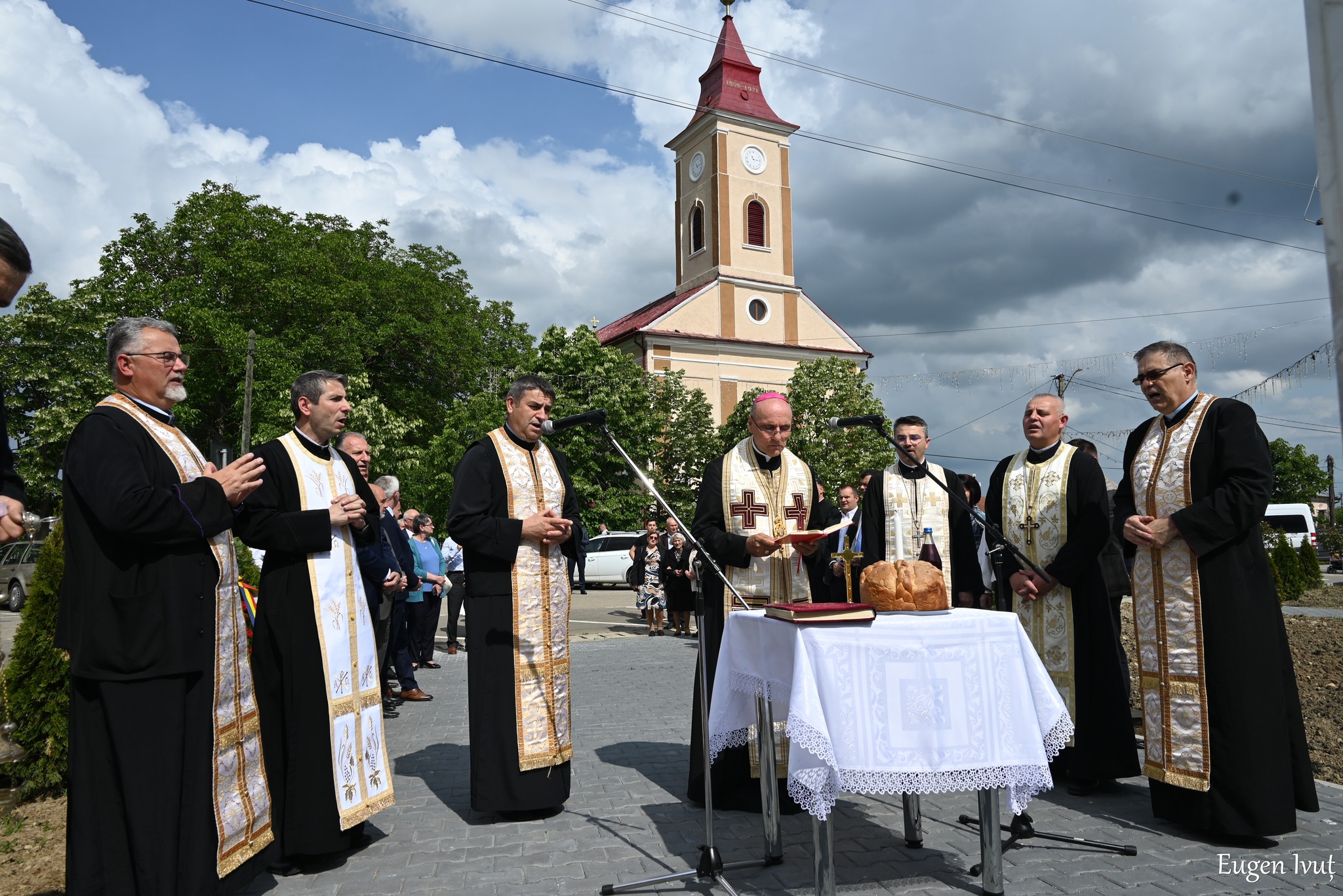 18 mai 2024 - Comemorarea lui Corneliu Coposu la Bobota - Episcopia ...